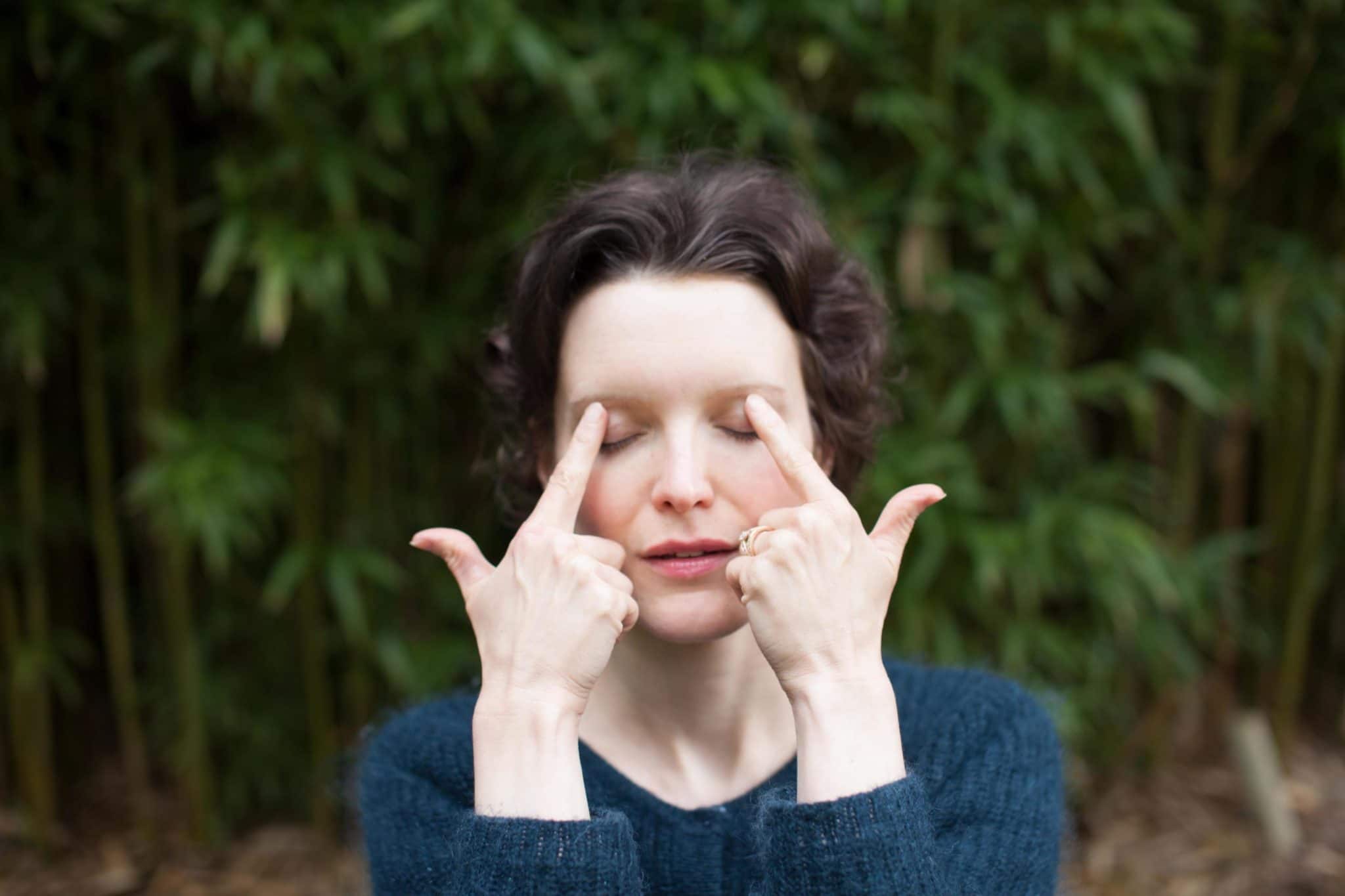 Découvrez le yoga du visage - exercices gym visage, exercices antiride